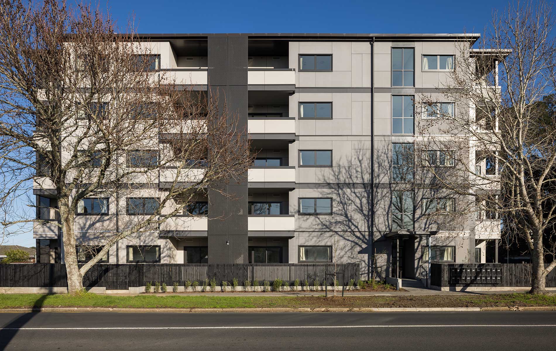 Onehunga Mall Mt Smart - Kainga Ora, Symonite-Cladding